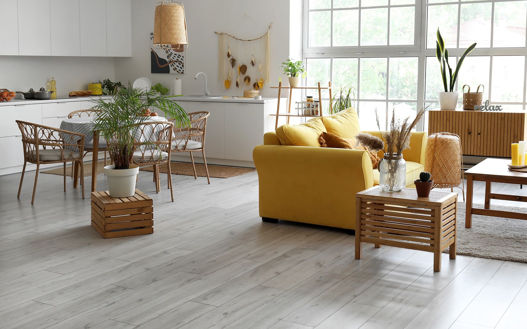 Jak položit PVC podlahu / lino na parkety?